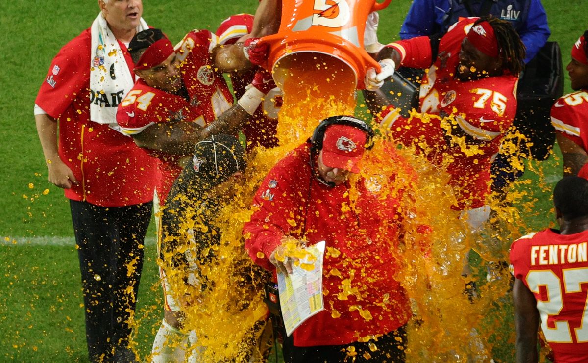 Super Bowl Gatorade colors over the years - Bolavip US