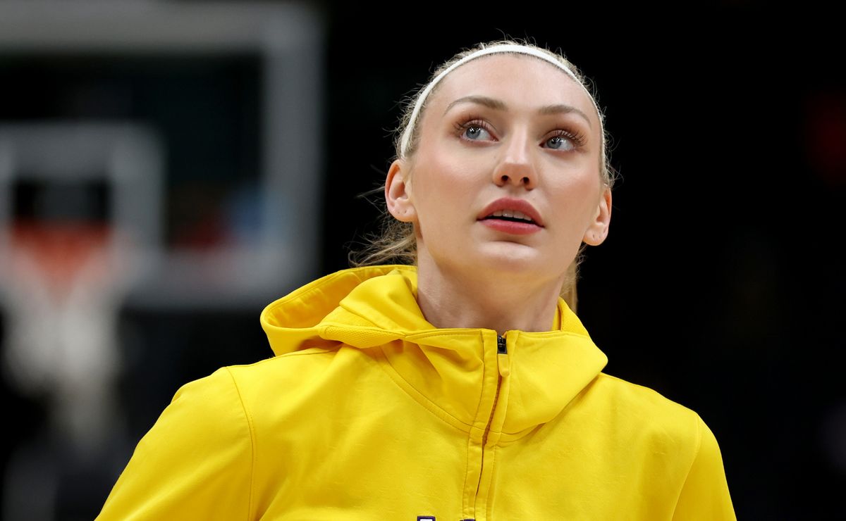Los Angeles Sparks star Cameron Brink supports Caitlin Clark’s NBA All ...