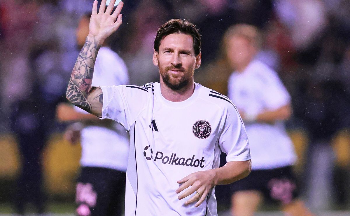 Lionel Messi shows up at Super Bowl LIX: Who are his sons supporting ...