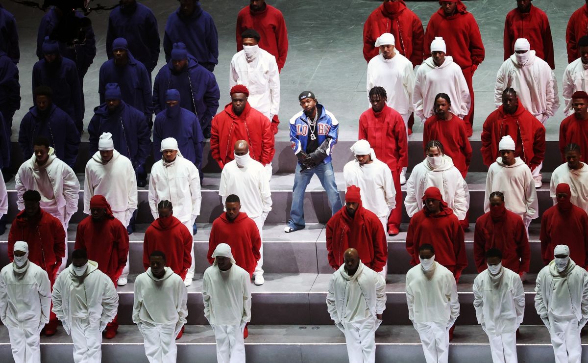 Funniest memes and reactions from the Super Bowl LIX Halftime Show ...