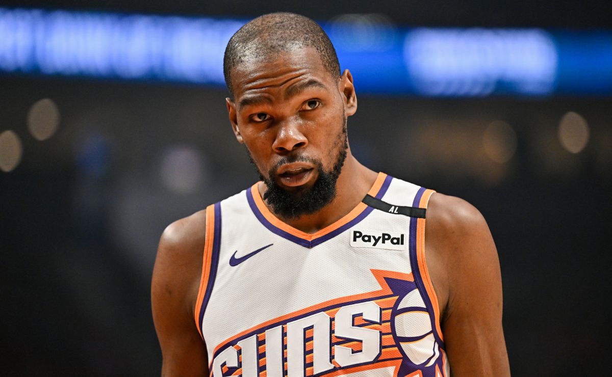 Kevin Durant sets the record straight about rumors of a ‘toxic’ Suns ...