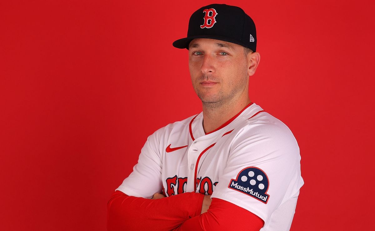MLB News: Red Sox's Alex Bregman sends clear message on Rafael Devers' third base stance ...
