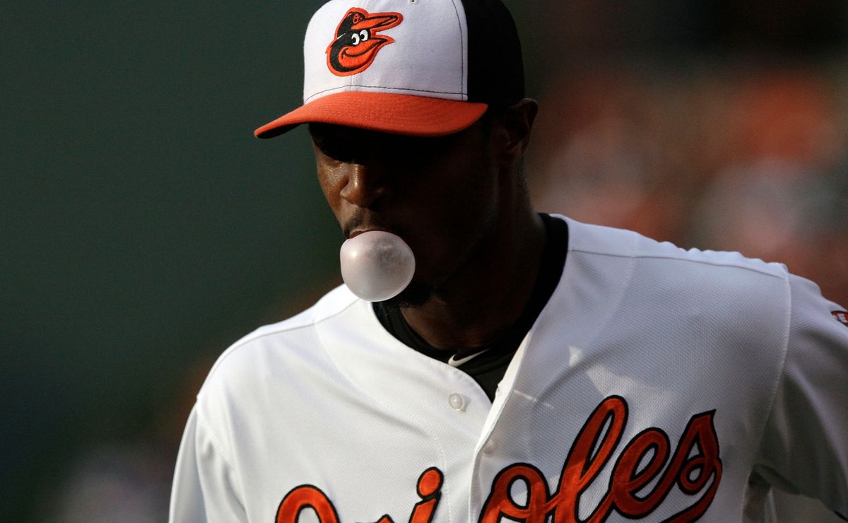 More than a habit: Why MLB players chew gum and sunflower seeds ...