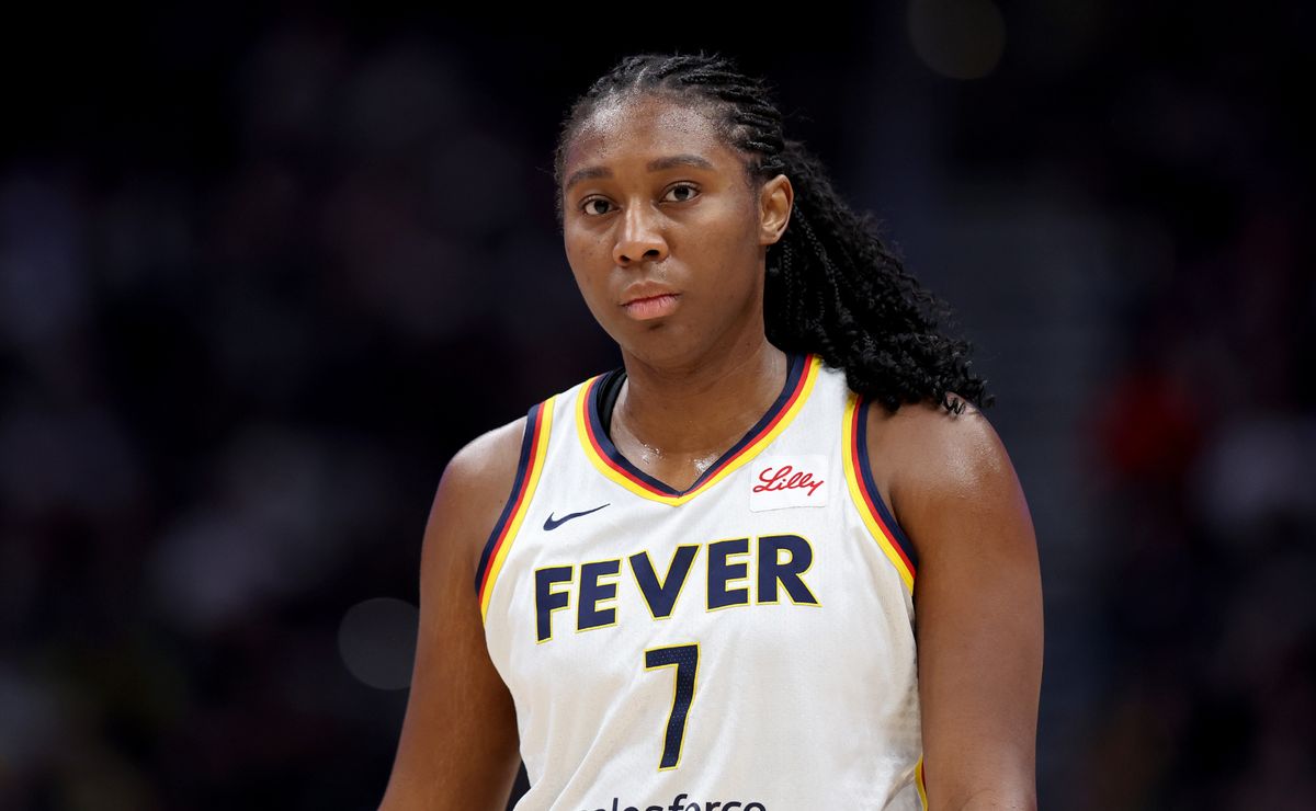 Fever forward Aliyah Boston shares the advice she gave Caitlin Clark ...