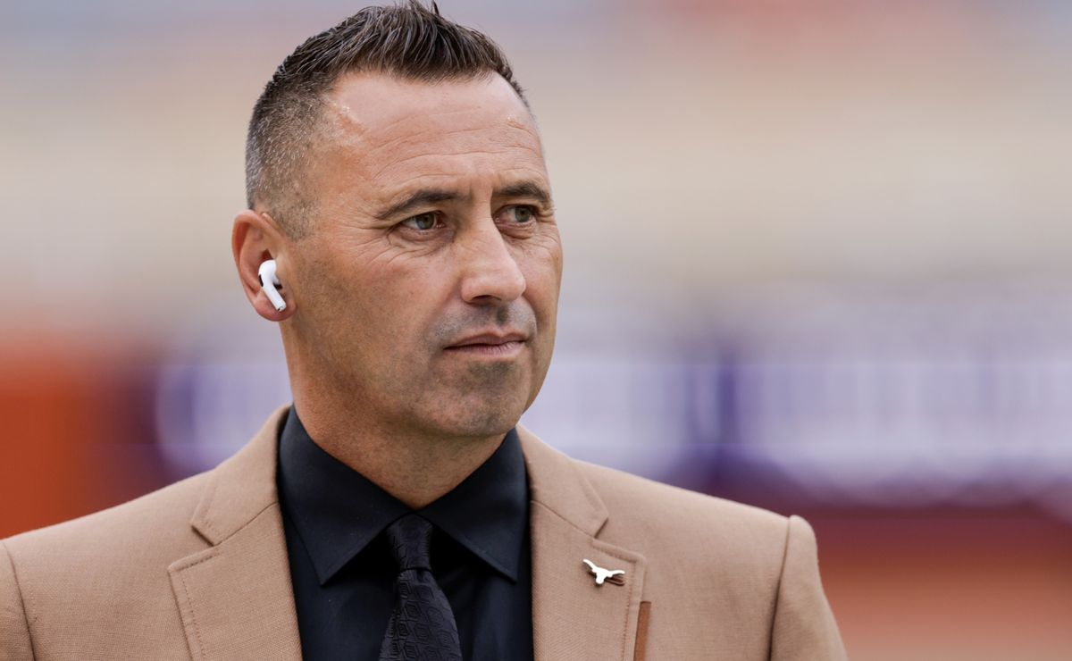 NCAAF News: Longhorns HC Steve Sarkisian appears to admit who's the best coach in football ...