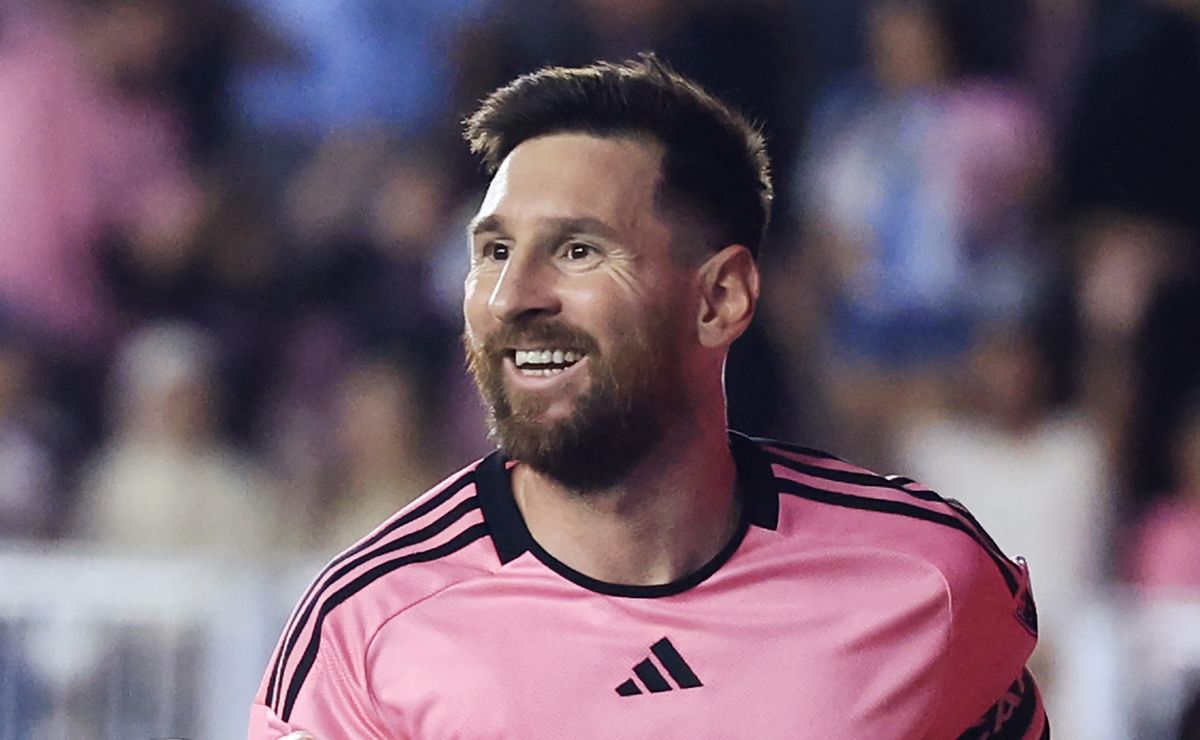 Video: Lionel Messi scores stunning goal for Inter Miami vs Sporting KC ...