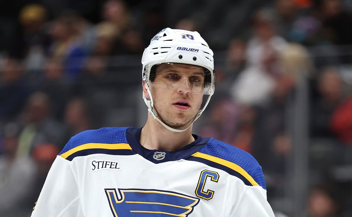 Brayden Schenn set to shock fans by potentially staying in St. Louis ...