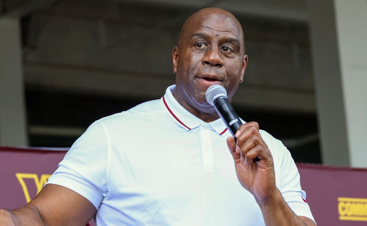 Commanders' owner Magic Johnson reveals Jayden Daniels' reaction to ...