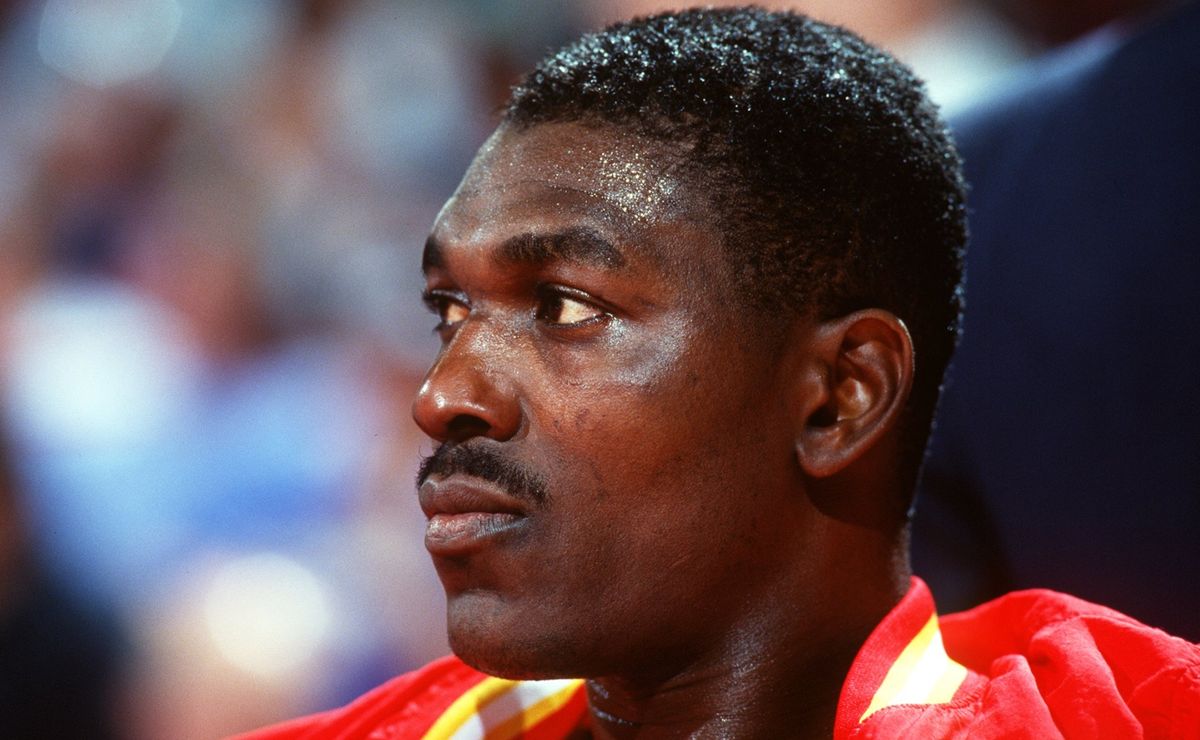Houston Rockets legend Hakeem Olajuwon names the greatest NBA player of ...