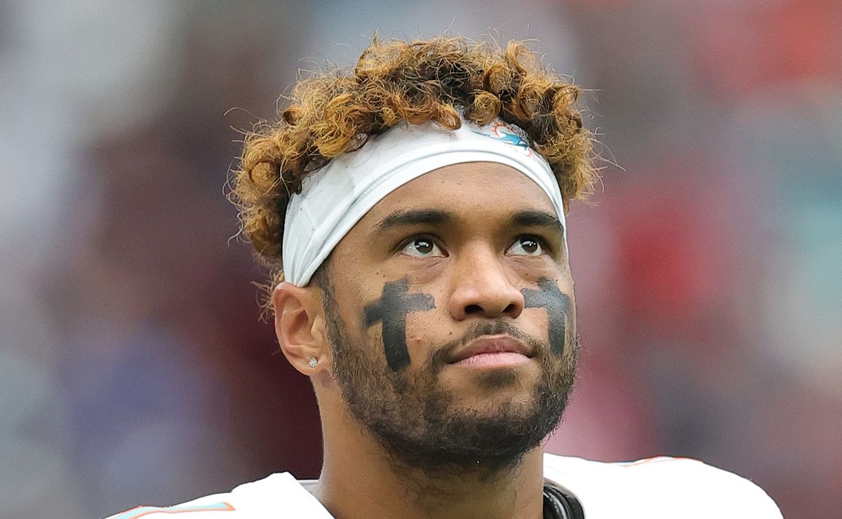 NFL News: Dolphins QB Tua Tagovailoa loses weapon to Caleb Williams' Bears for 2025 season ...