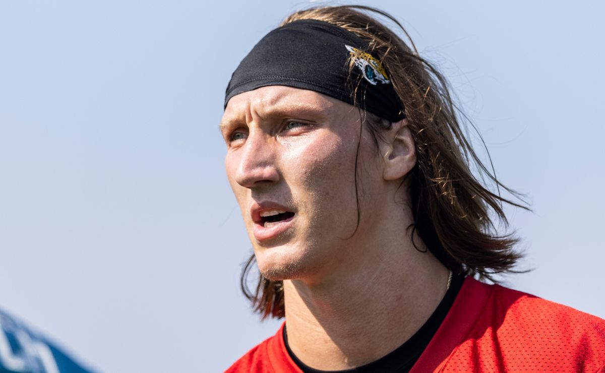 Jaguars QB Trevor Lawrence breaks silence following Evan Engram's ...