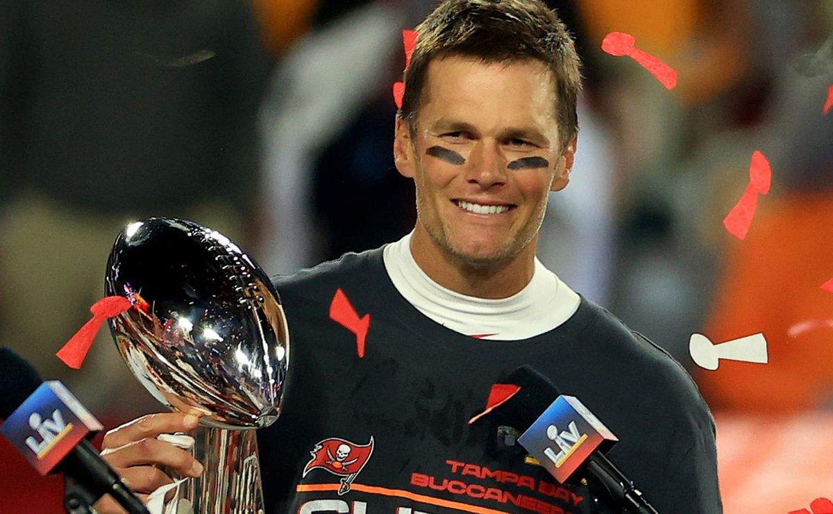 Patriots HC Mike Vrabel adds former Super Bowl champion alongside Tom ...