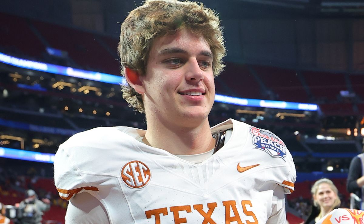 NCAAF News: Steve Sarkisian makes something clear about Arch Manning's Longhorns heading into ...