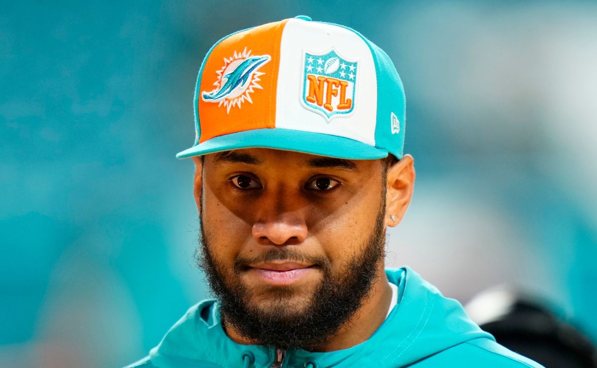 NFL News: Mike McDaniel, Dolphins snatch another Titans player after ...