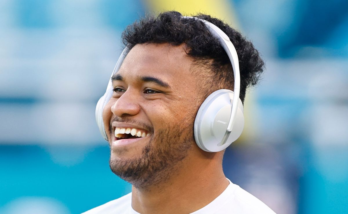 NFL News: Tua Tagovailoa's Dolphins sign 2x Super Bowl champion with ...