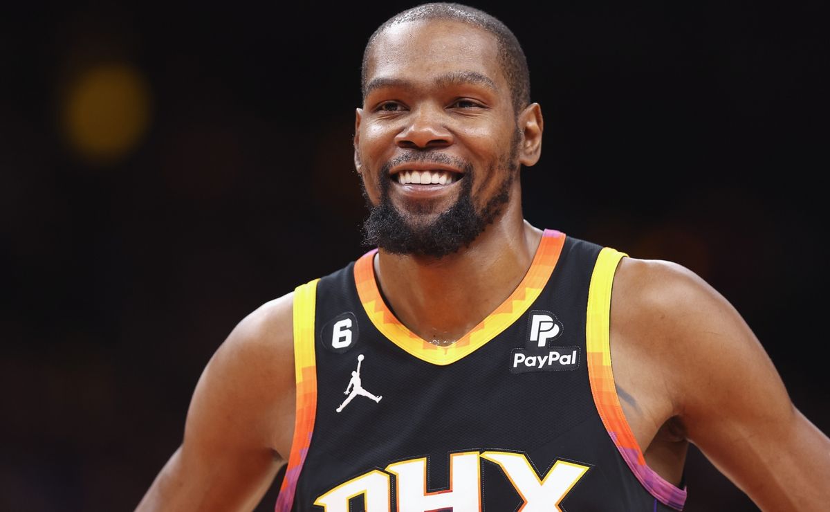 Suns’ Kevin Durant shares a hilarious story about his childhood with ...