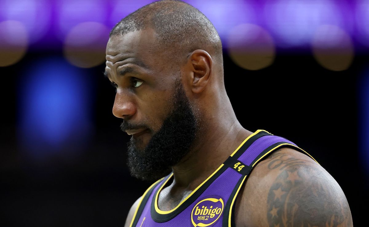 ‘LeBron needs to stop,’ says former NBA champion after Steve Nash ...