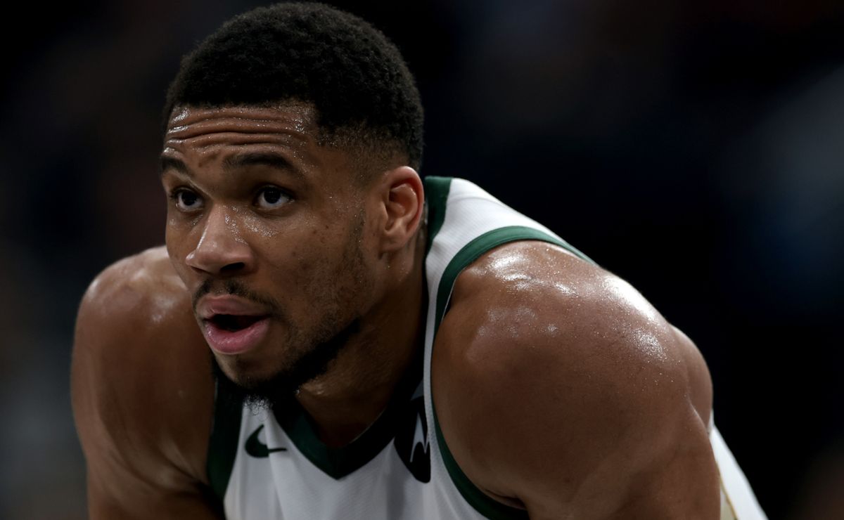 Milwaukee star Giannis Antetokounmpo sends strong message about his place in today's NBA ...