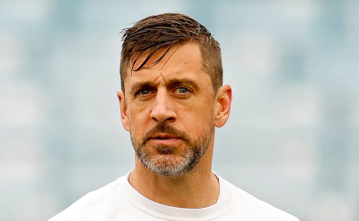 Aaron Rodgers reportedly wants to replace a promising young quarterback ...