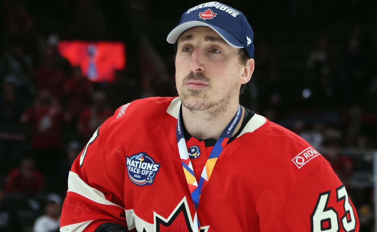 Brad Marchand issues bold message, pours cold water amid Panthers ...