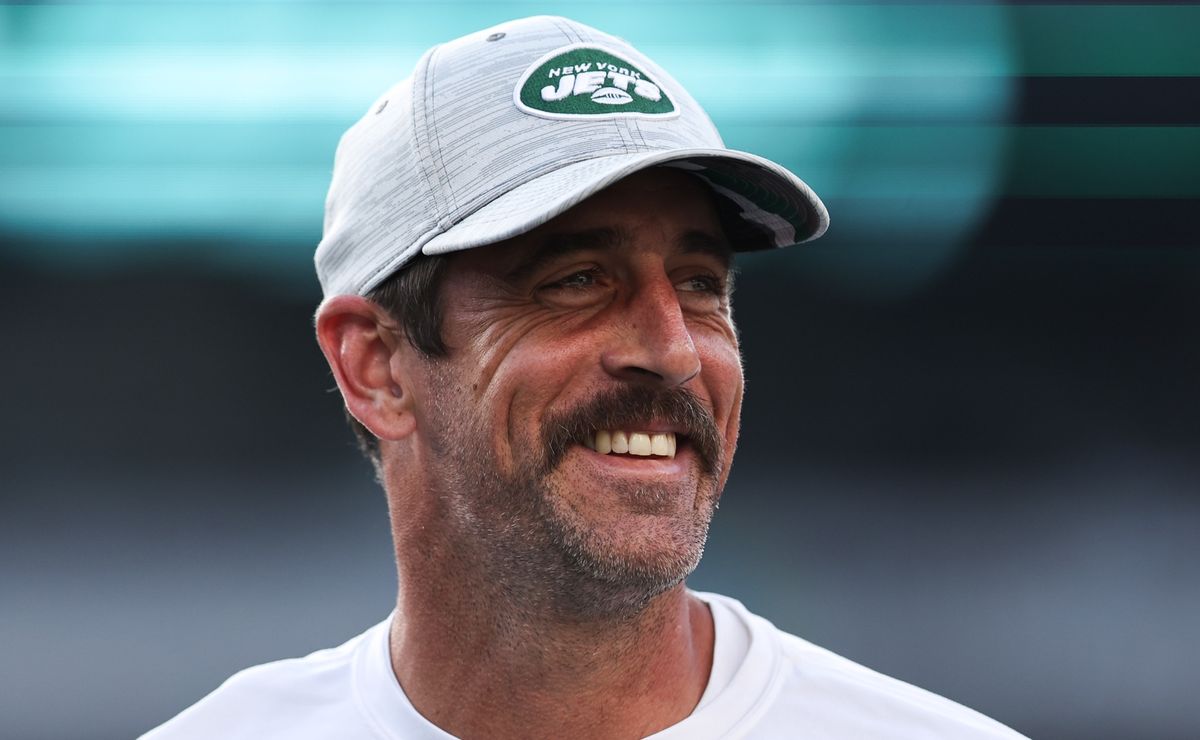 Aaron Rodgers could reportedly still make shocking decision about next team between Vikings and ...