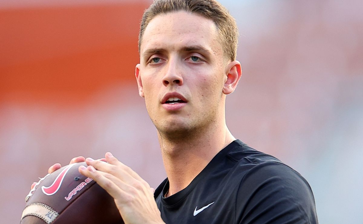 NCAAF News: Rebels HC Lane Kiffin throws shade at Hurricanes QB Carson ...