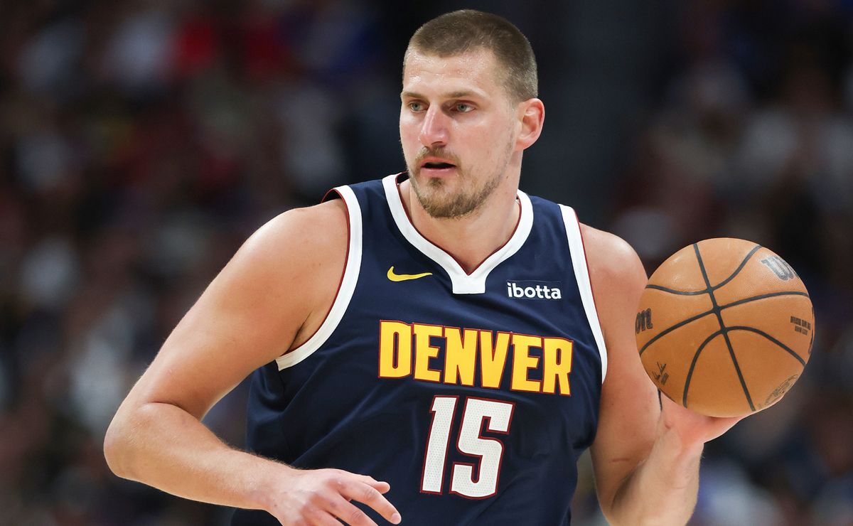 Nuggets star Nikola Jokic reacts to Aaron Gordon’s game-winning dunk in Game 4 against Clippers ...