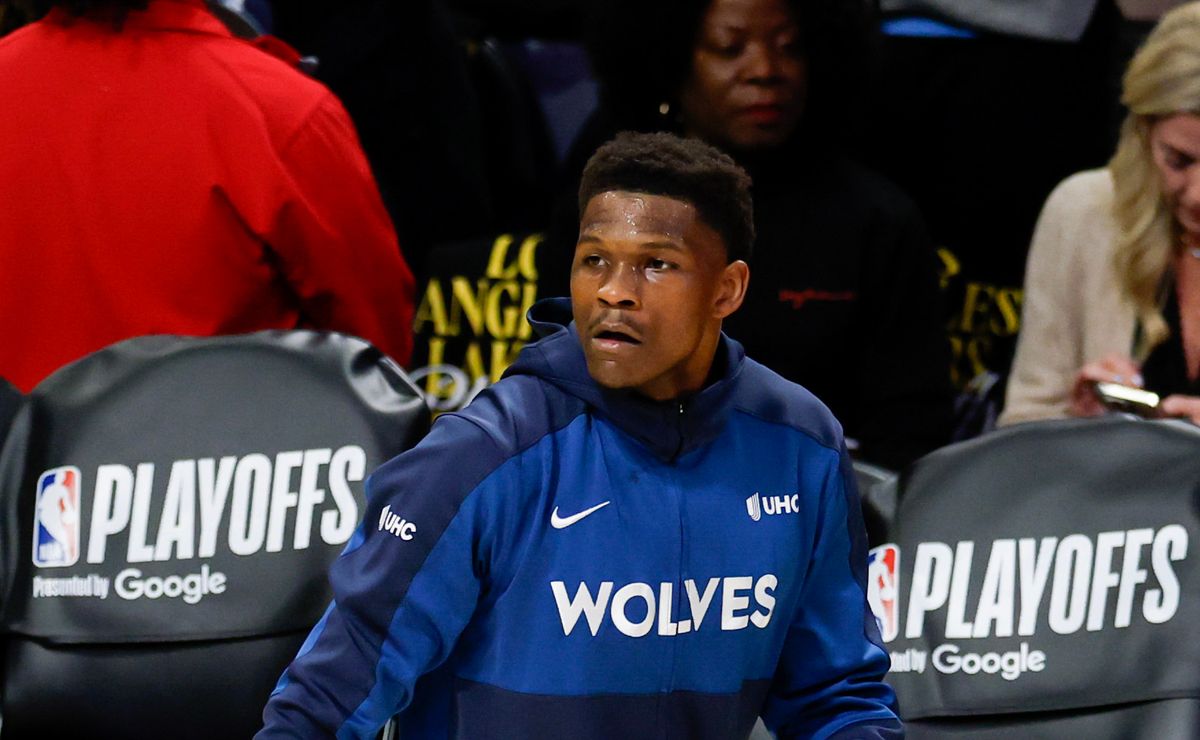 Wolves’ Anthony Edwards makes bold statement about LeBron James after eliminating Lakers from ...