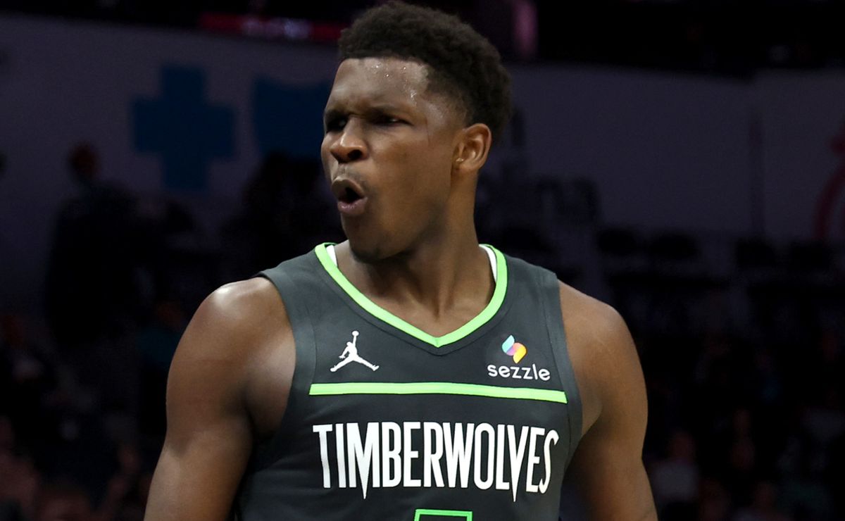 Dallas star Kyrie Irving makes something clear on Anthony Edwards' NBA ...