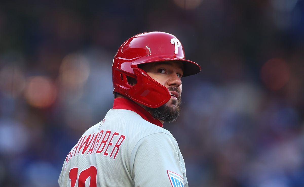 Kyle Schwarber joins Aaron Judge in a spotlight MLB race to start the ...