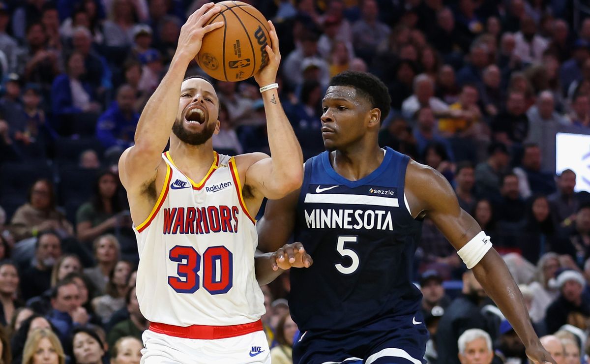 Warriors star Stephen Curry shares honest thoughts on facing Anthony ...