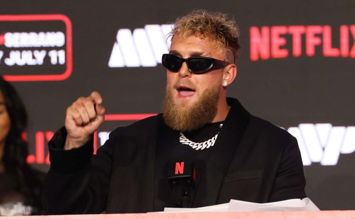 Jake Paul receives surprise endorsement from boxing legend ahead of ...