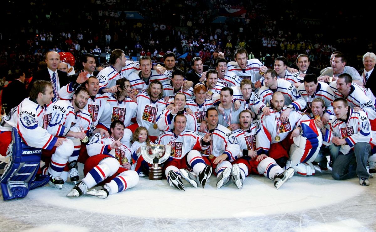 The ultimate IIHF timeline: Year-by-year World Championship winners ...