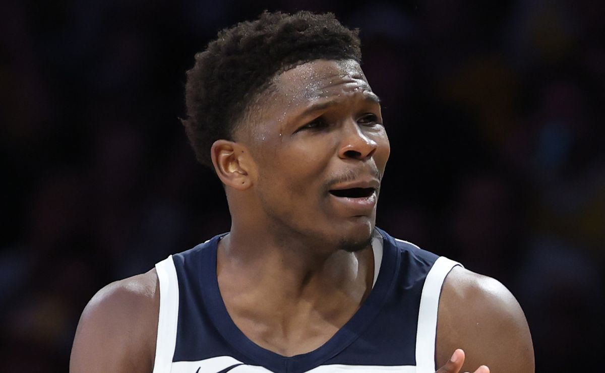 Anthony Edwards’ performance in Game 1 vs the Warriors draws criticism ...