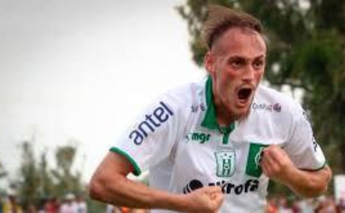 El León anunció la llegada de Nicolás Sosa de una manera más que ...