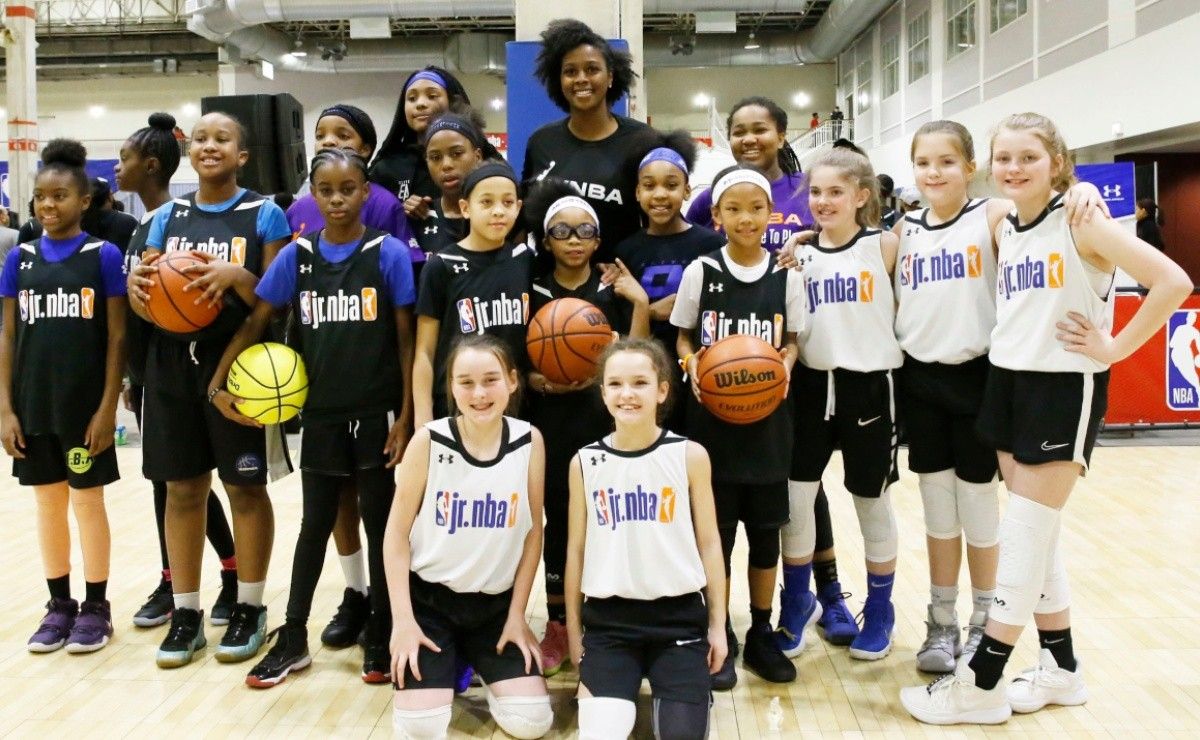 NBA le abre la puerta a entrenadores y jugadores jóvenes latinos con ...