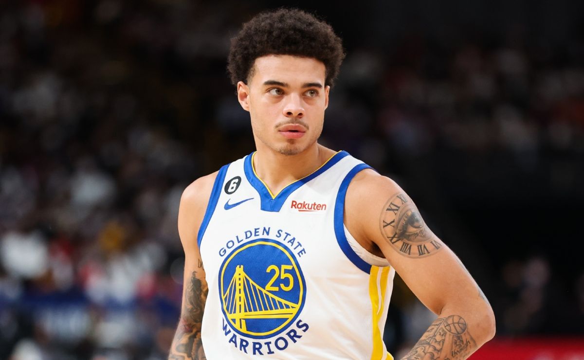 ¿Jugará con Curry? La decisión oficial de Warriors con el jugador de ...