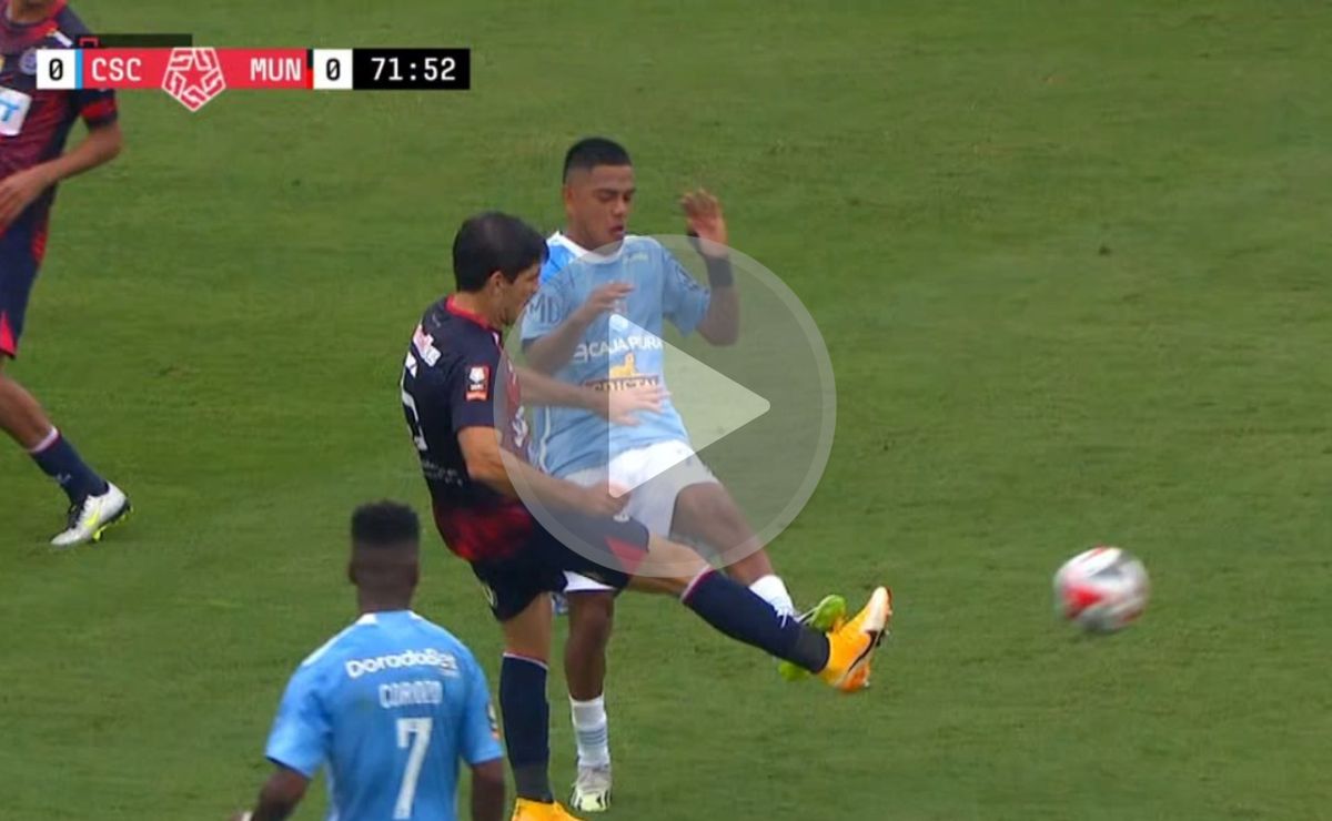 Joao Grimaldo expulsado ante Deportivo Municipal por una falta artera: el joven delantero se va ...