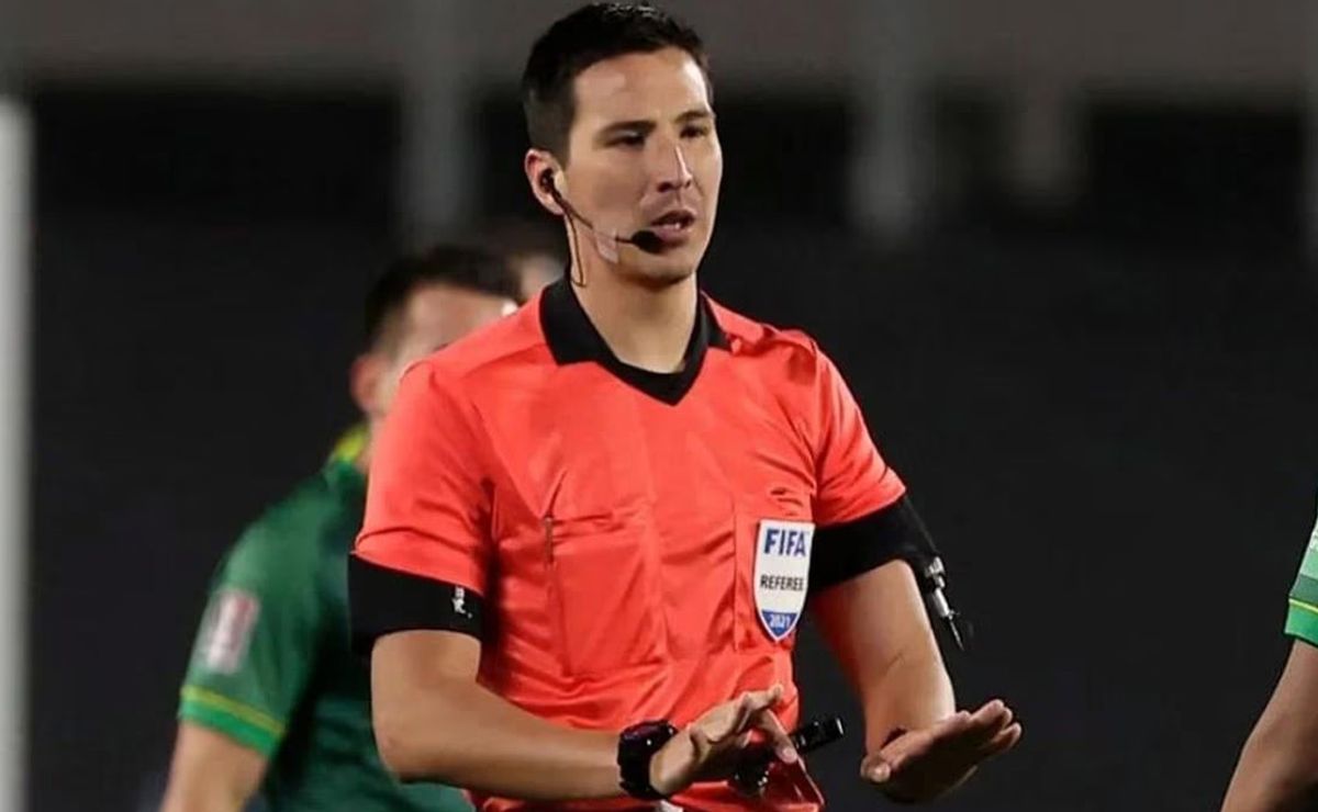 Kevin Ortega dirigirá la primera final de la Liga 1 2023 entre la 'U' y ...