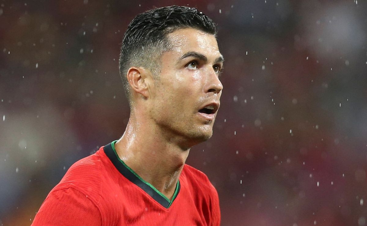 La edad de jugadores de Portugal cuando debutó CR7 en la Euro - Bolavip