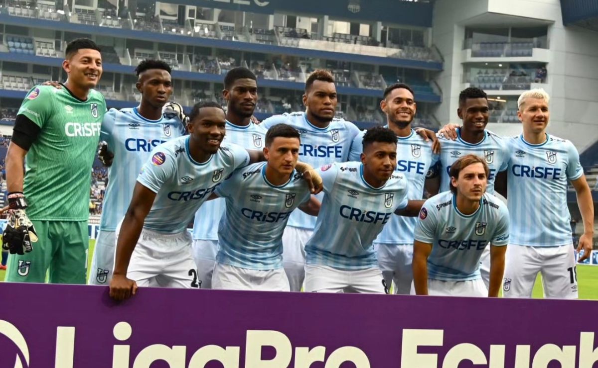 U. Católica se pasea y le mete cuatro goles a Emelec - Bolavip