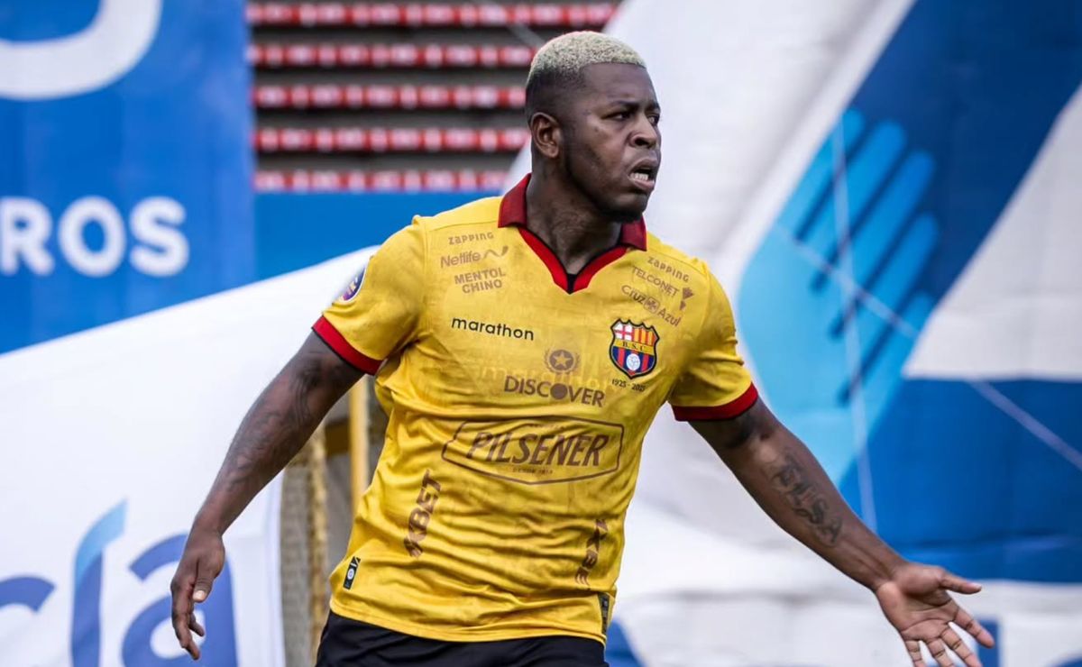 Barcelona sufre pero empata contra Católica en Quito - Bolavip