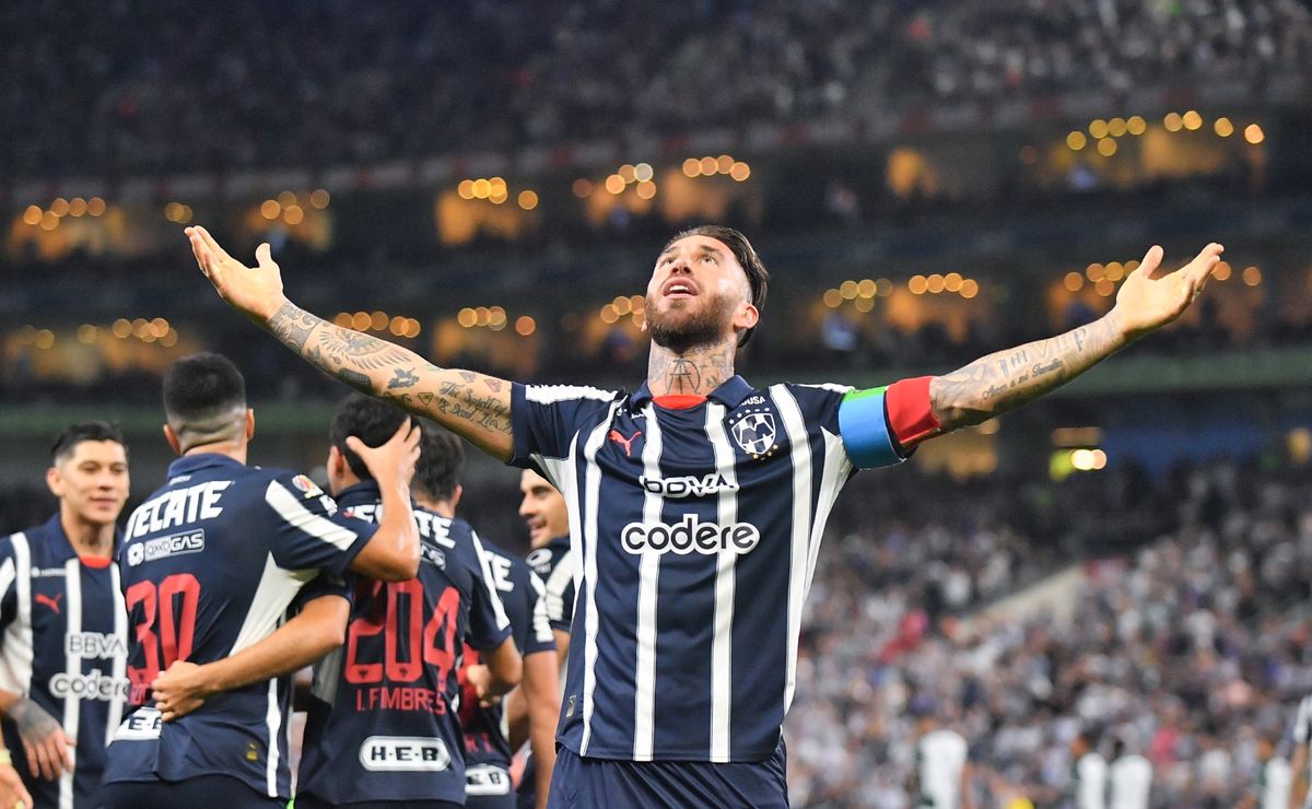 Sergio Ramos marcó su primer gol en Rayados y recordó al Real Madrid