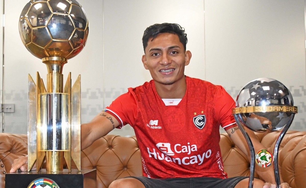 Kevin Sandoval se encuentra a la altura de juego de Messi y Neymar ...