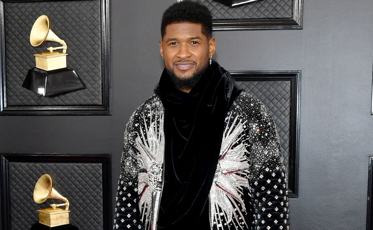 Usher arrives at the SB Halftime Show: How many Grammys has he won ...