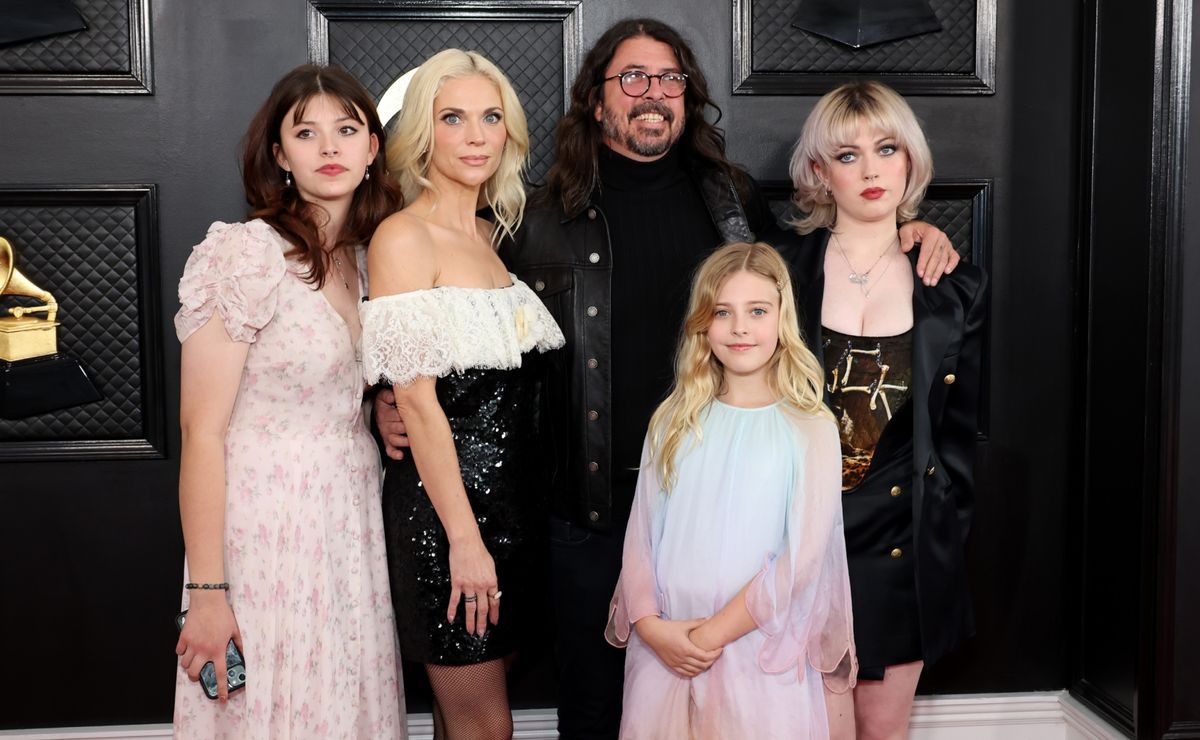 How many children does Dave Grohl have? All about his family and ...