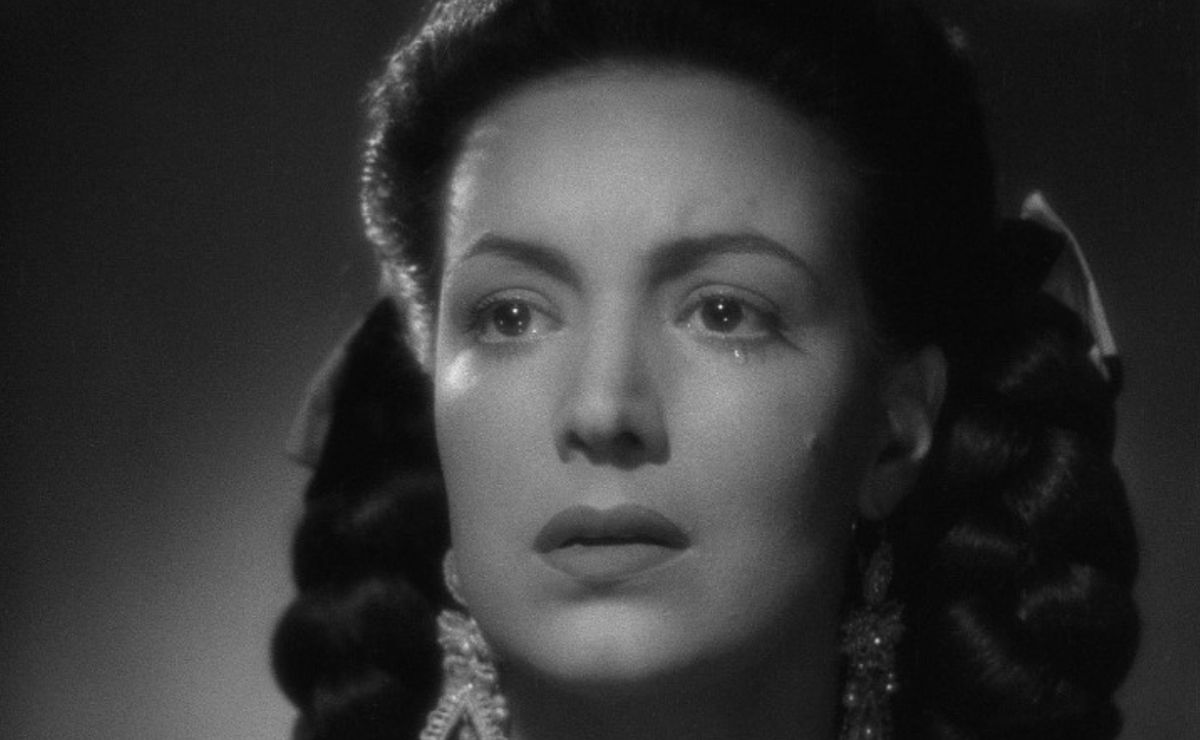 Mattel lanza una Barbie basada en la icónica actriz mexicana María ...