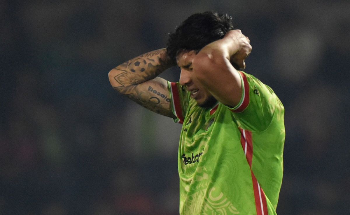 Carlos Salcedo se aleja de Cruz Azul. Se presentan, ¡dos obstáculos ...