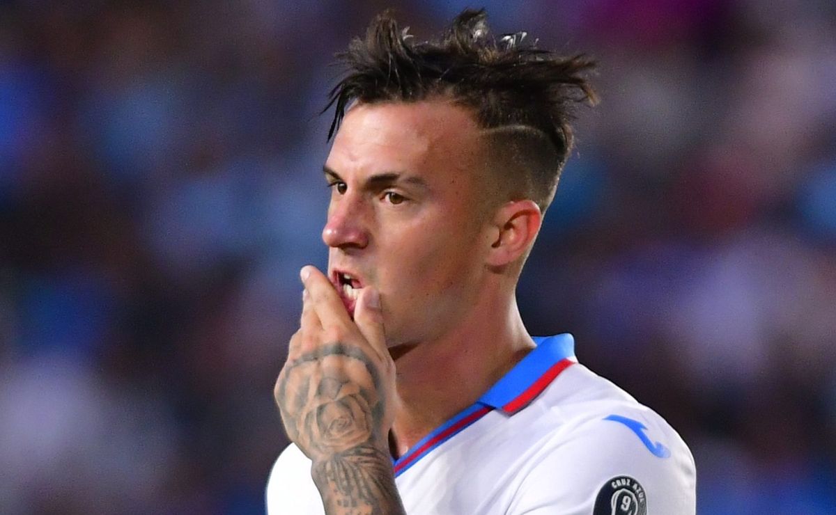 El detalle de la salida de Augusto Lotti que enojará en Cruz Azul ...