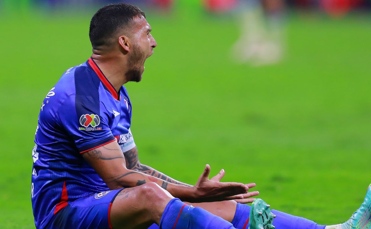 Juan Escobar y Nacho Rivero serán bajas en Cruz Azul vs. Tigres por ...